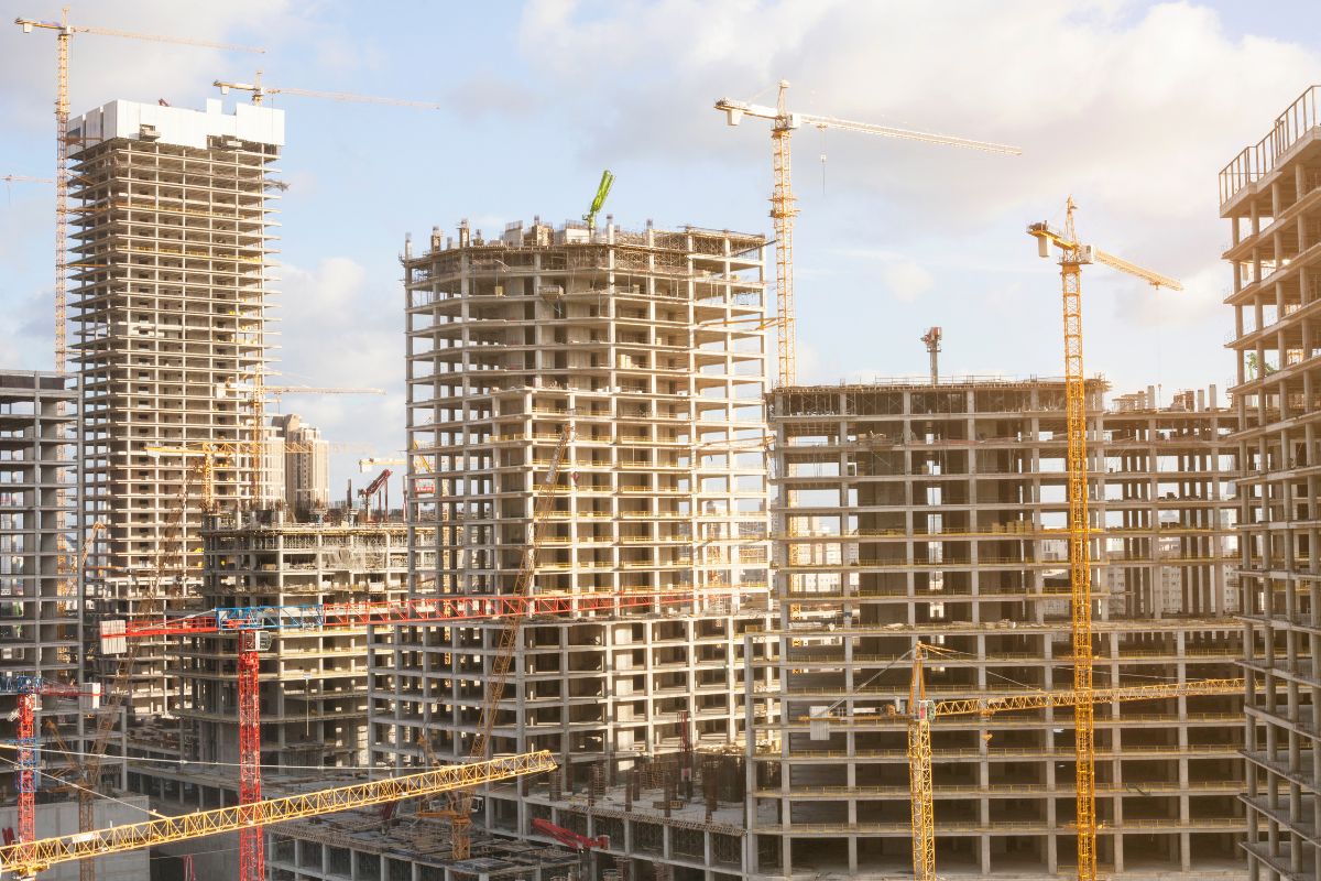 Things to Consider Before Buying Off-Plan Property in Dubai
